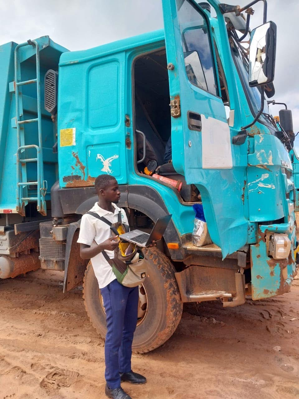 Why Gambian Businesses and Vehicle Owners Choose Damia Tracker - Damia Security Solutions